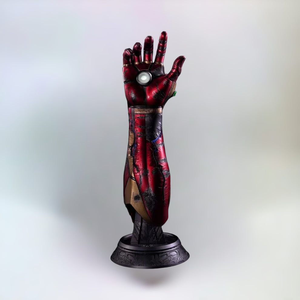 Iron Man Infinity Gauntlet MK85 Realistic Luminous Collectible 62CM